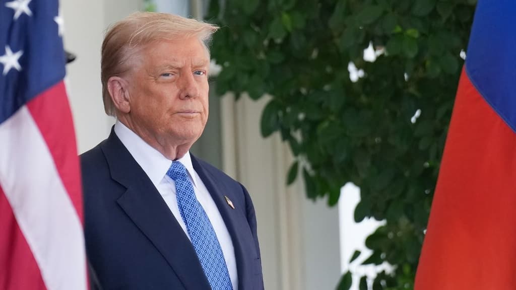 Trump to make Oval Office announcement at 2PM EST amid health concerns