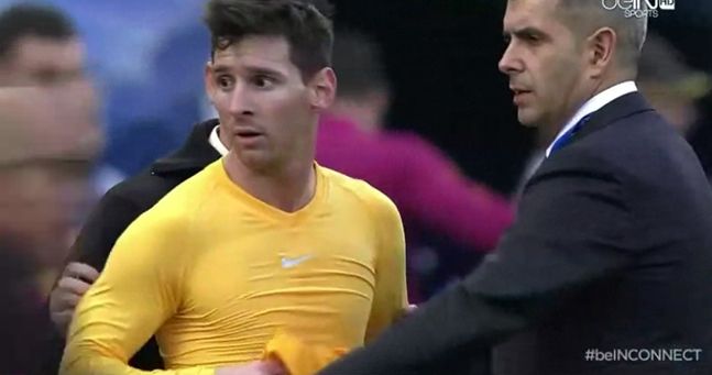 VIDEO: Classy Lionel Messi defies security guards to give this ...