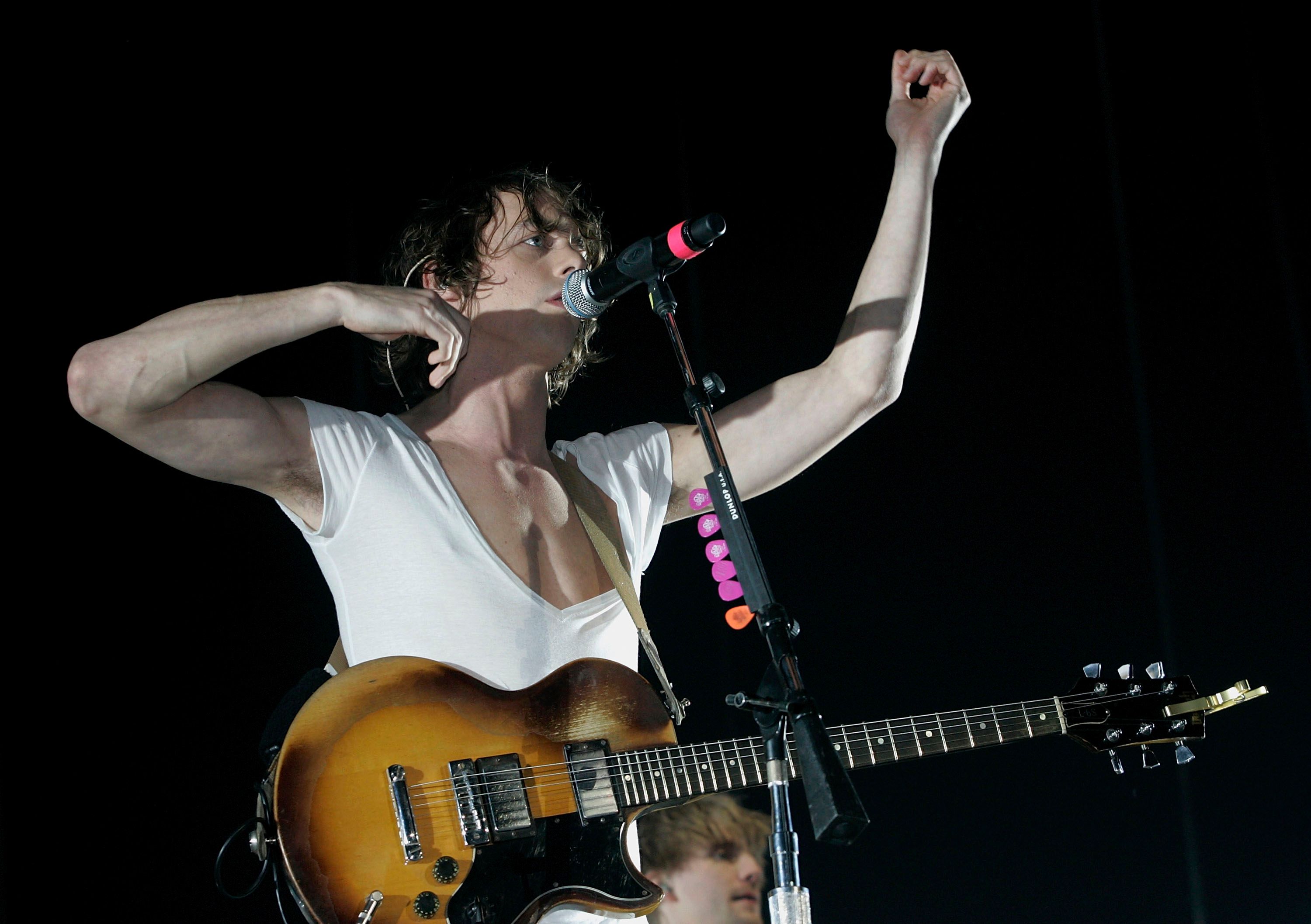Finding Johnny Borrell, the Razorlight frontman that fell down the back ...
