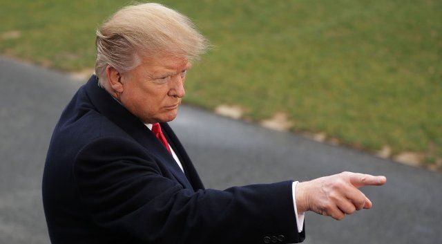 WATCH: Donald Trump repeatedly say "oranges" when he means "origins ...