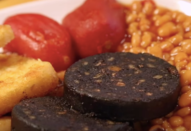 Black Pudding: The most underrated part of a Full English? - JOE.co.uk