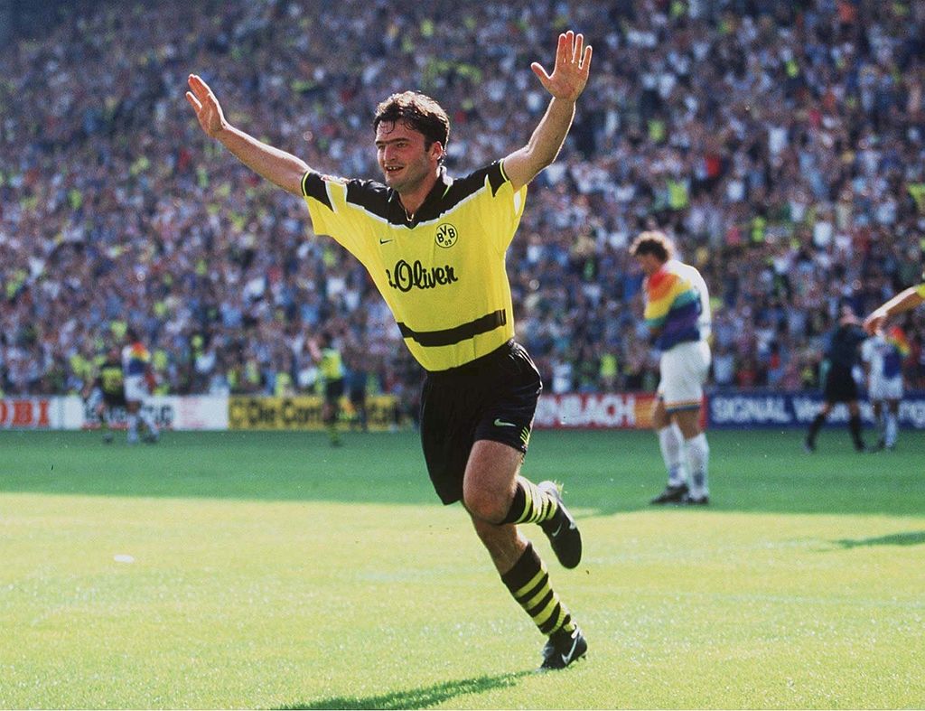 Only old-school fans will get 20/20 in this 1990s footballers quiz | Part 2