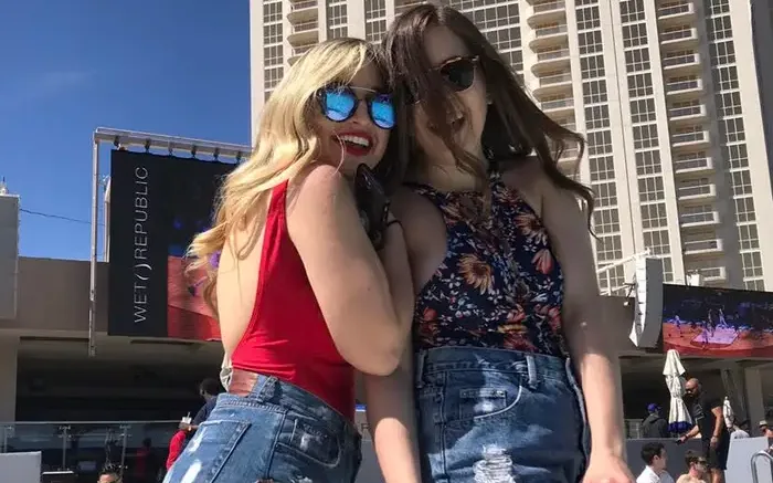 Woman almost dies after high cut jeans give her a wedgie