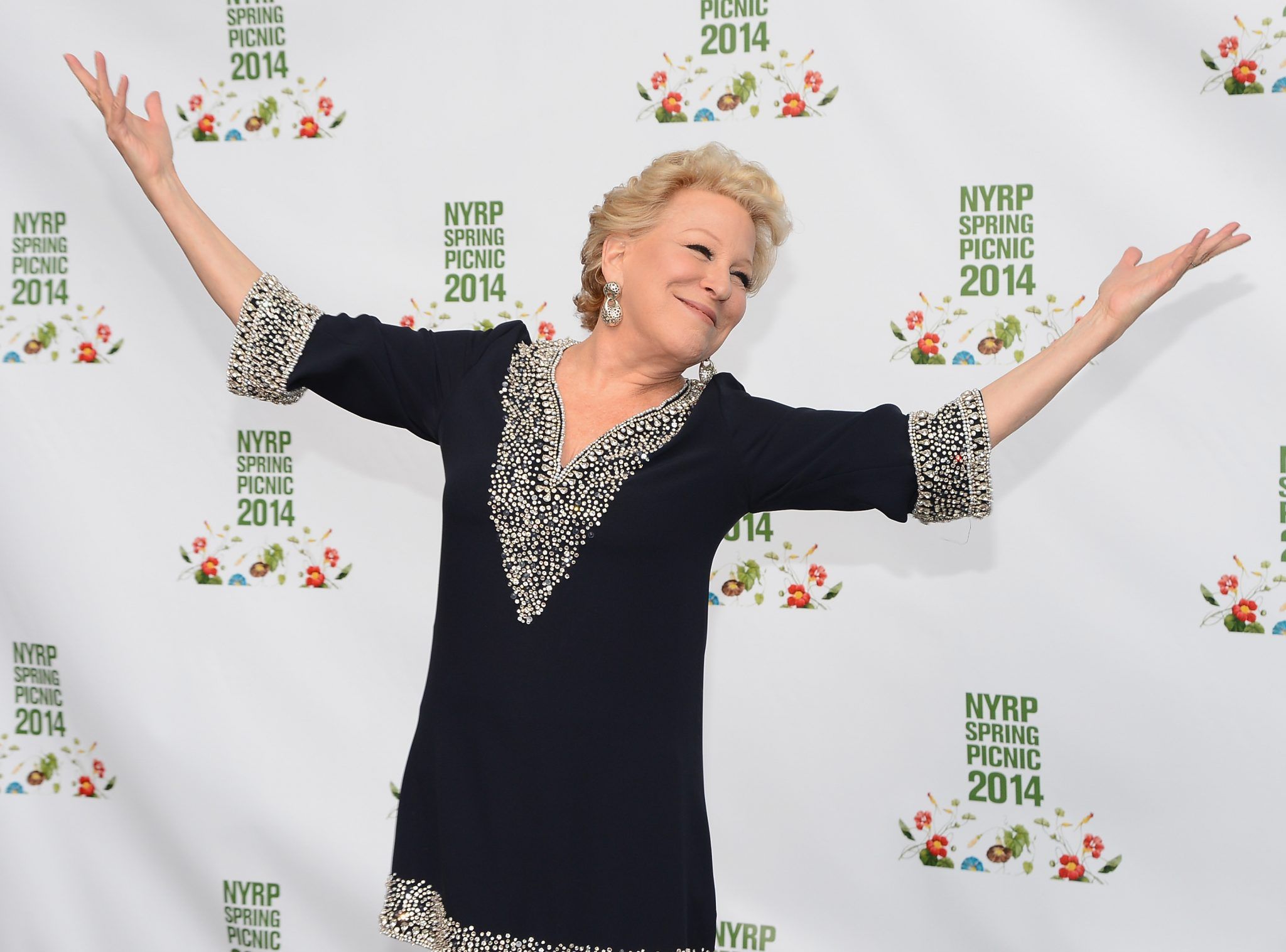 Bette Midler wants the US to ban Viagra because it’s ‘God’s will’ to ...