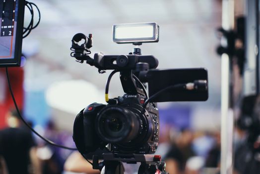 Pornhubs Most Viewed Amateur Couple Reveal How Much Money They Make Uk