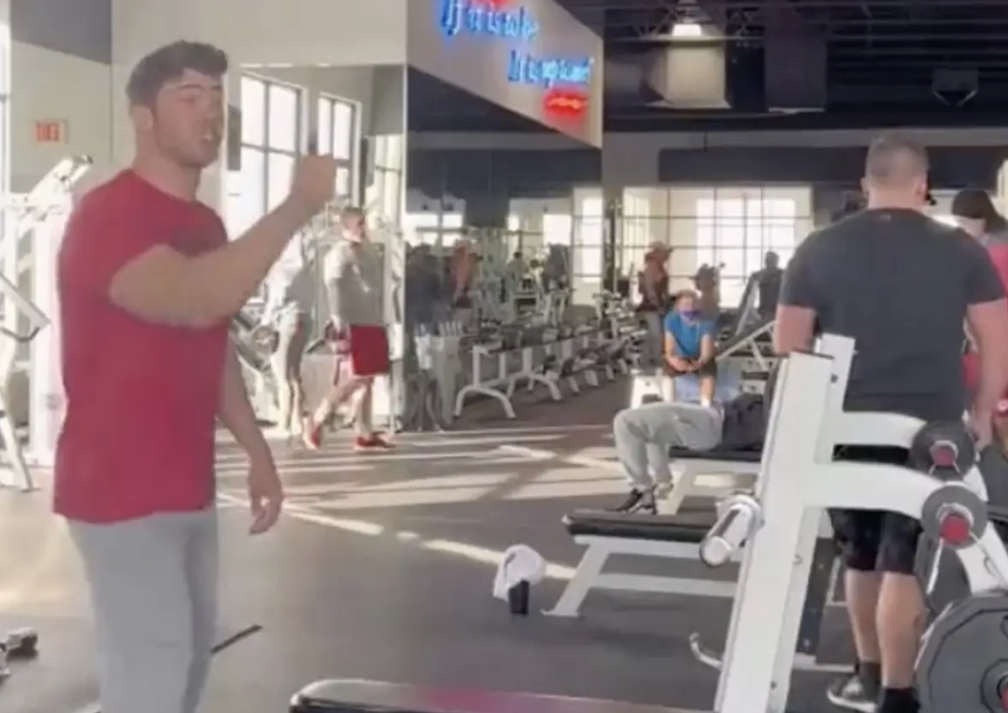 Christian influencer causes massive scene at gym trying to preach his ...