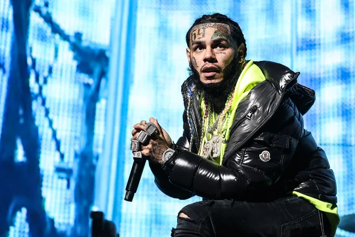 Controversial rapper 6ix9nine hospitalised following gym attack - JOE.co.uk