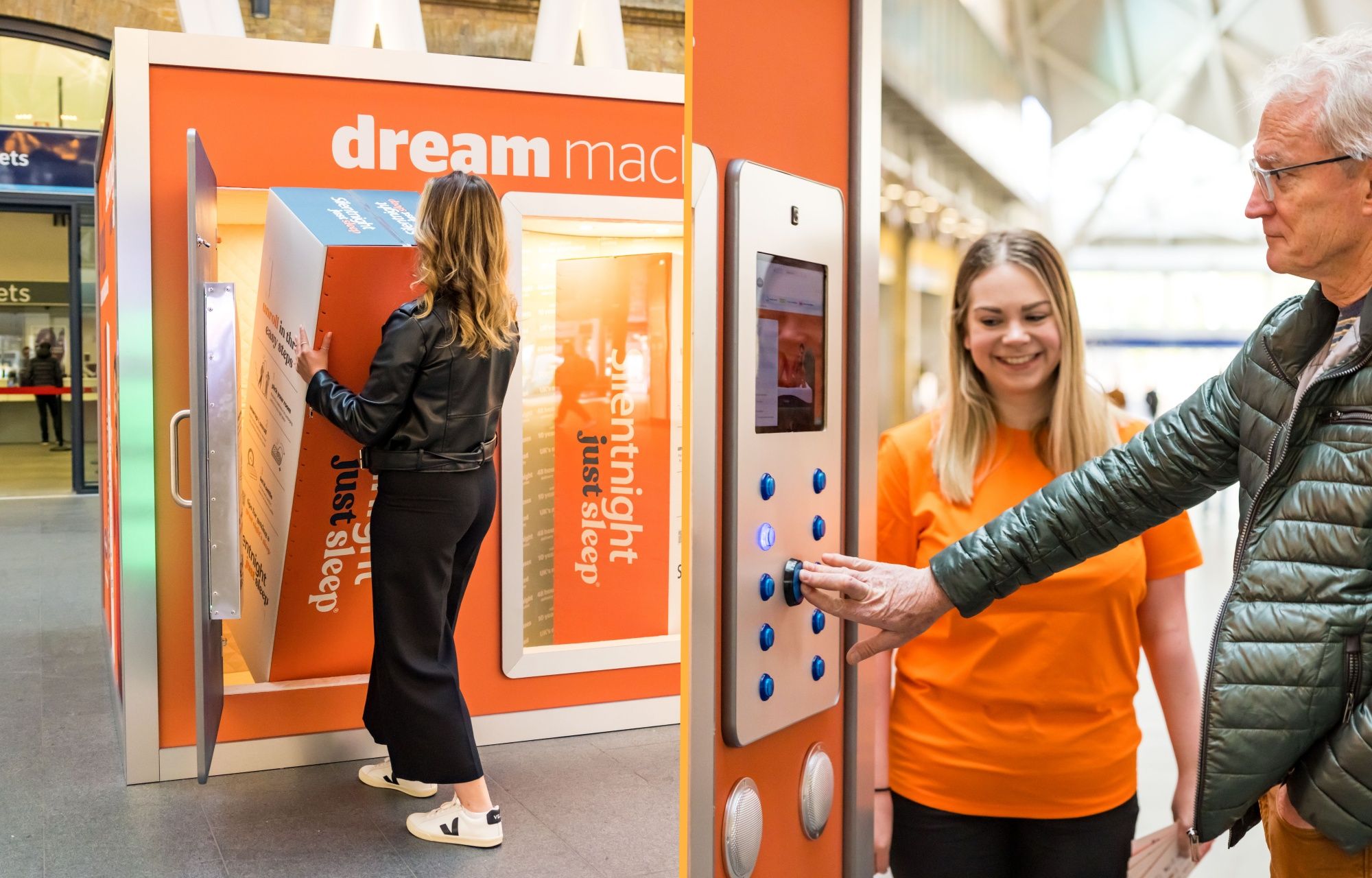 World's first mattress vending machine unveiled in King's Cross station ...