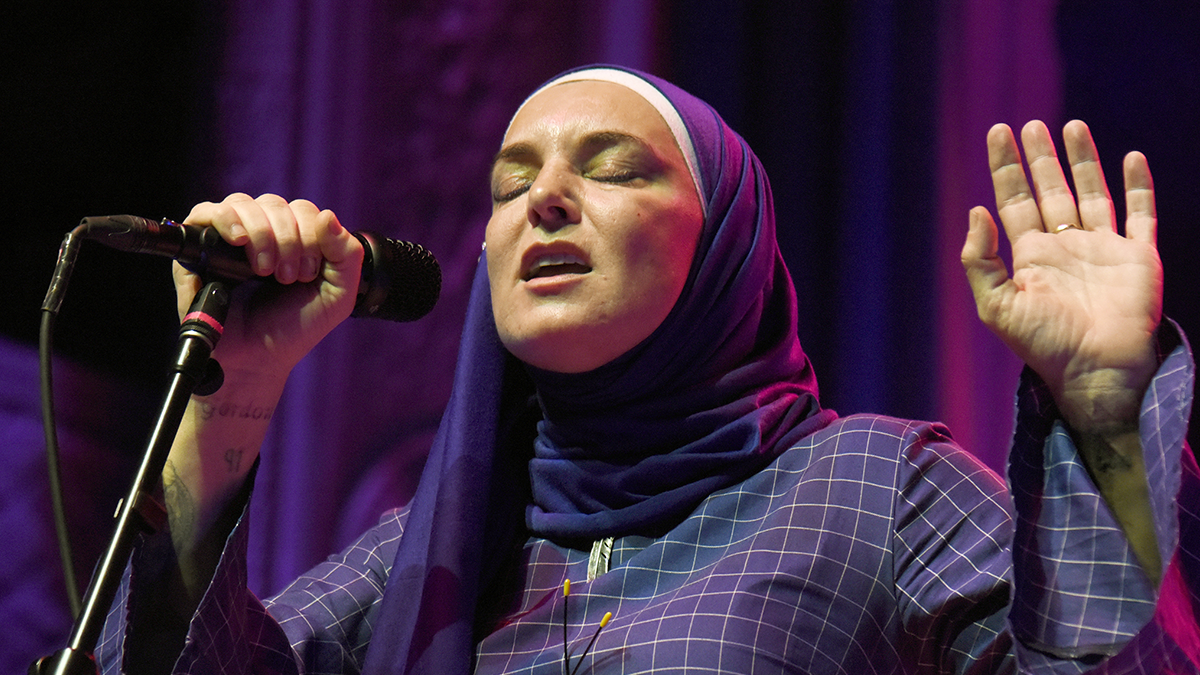 Sinead Oconnor Acclaimed Irish Singer And Activist Dies Aged 56