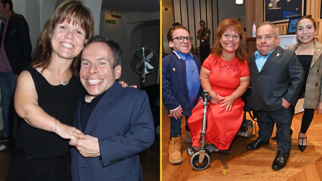 Warwick Davis breaks down in tears as he dedicates BAFTA award to his ...