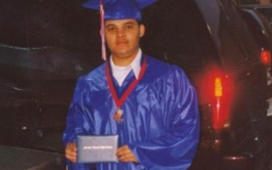 Supermarket employee found trapped behind freezer 10 years after ...