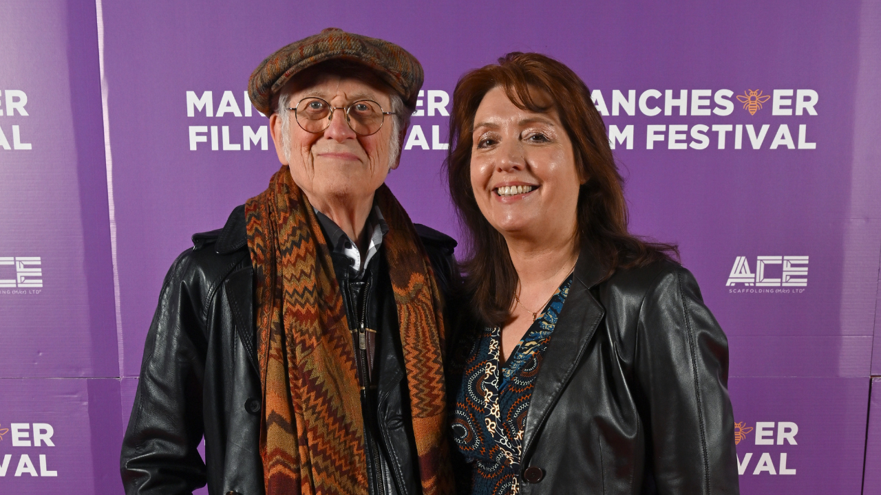 Slade singer Noddy Holder issues cancer update after he was given 'six ...