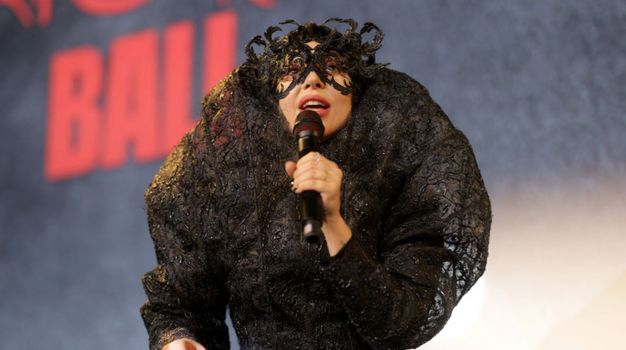 This is the Lady Gaga seating plan for her Mayhem Ball Tour shows in ...