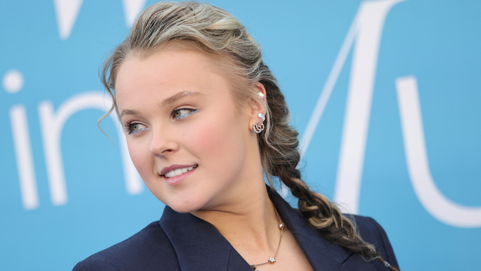 JoJo Siwa has 'realised she's not a lesbian' during her time on ...