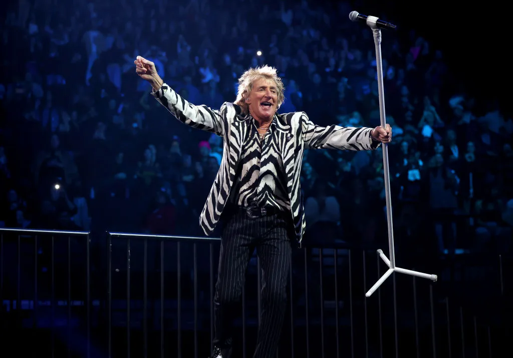 Rod Stewart cancels US tour dates just weeks before Glastonbury - JOE.co.uk