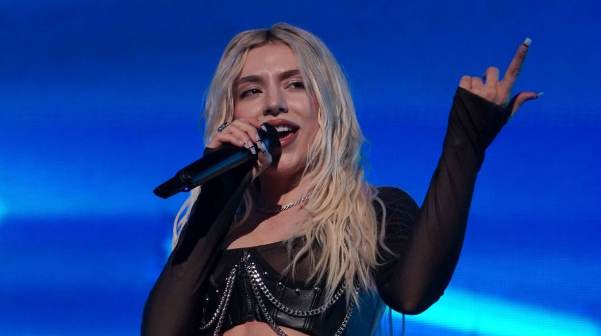 Finding Johnny Borrell, the Razorlight frontman that fell down the back ...