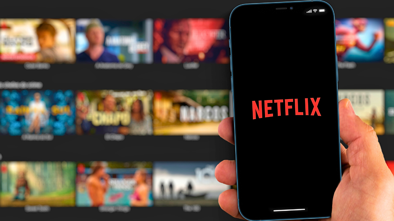 Idris Elba returning for new Luther movie at Netflix