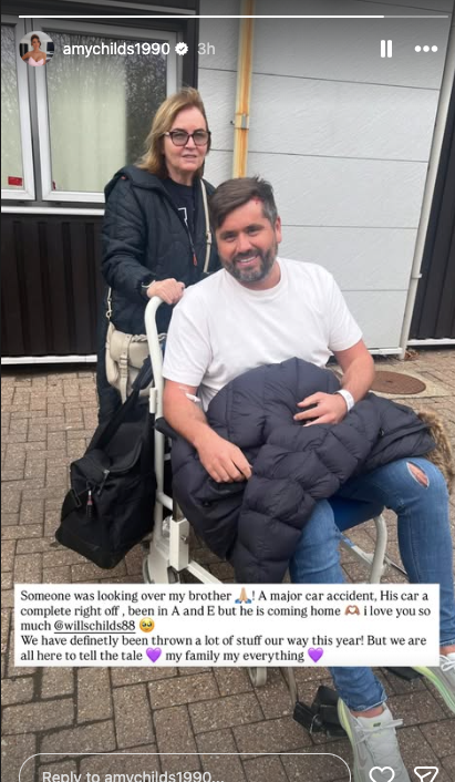 TOWIE star rushed to hospital after major car accident - JOE.co.uk