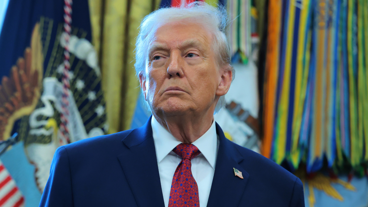 Ryanair flight 'crashes into fuel truck' at UK Airport - JOE.co.uk