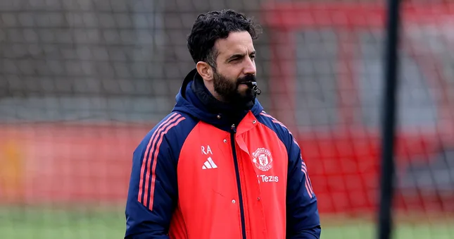 The Premier League: Follow the action live as Spurs host Man United ...